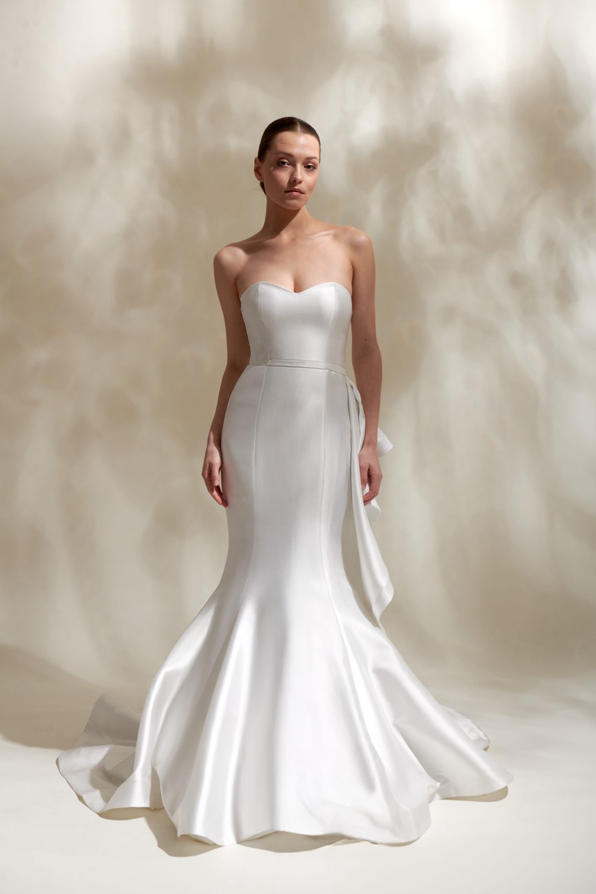 AKAY Gelinlik Koleksiyon | Gelinlik Modelleri & Trend Gelinlikler