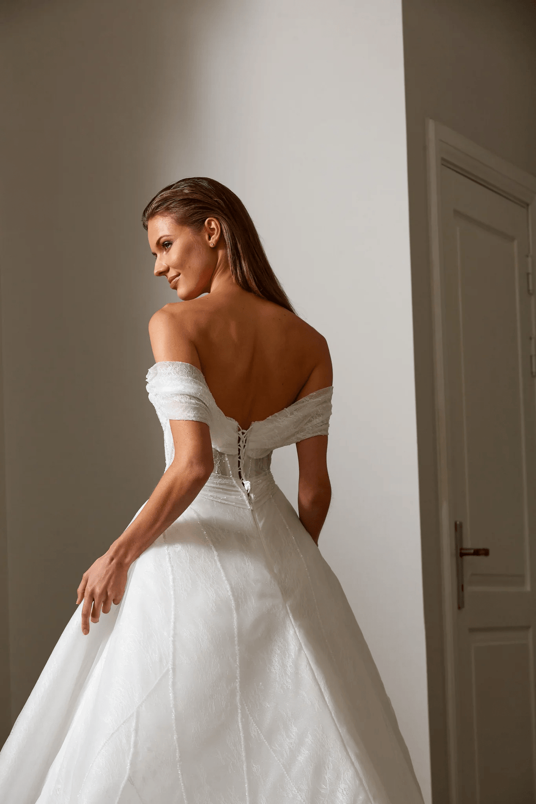 MODEL 20384 – AKAY