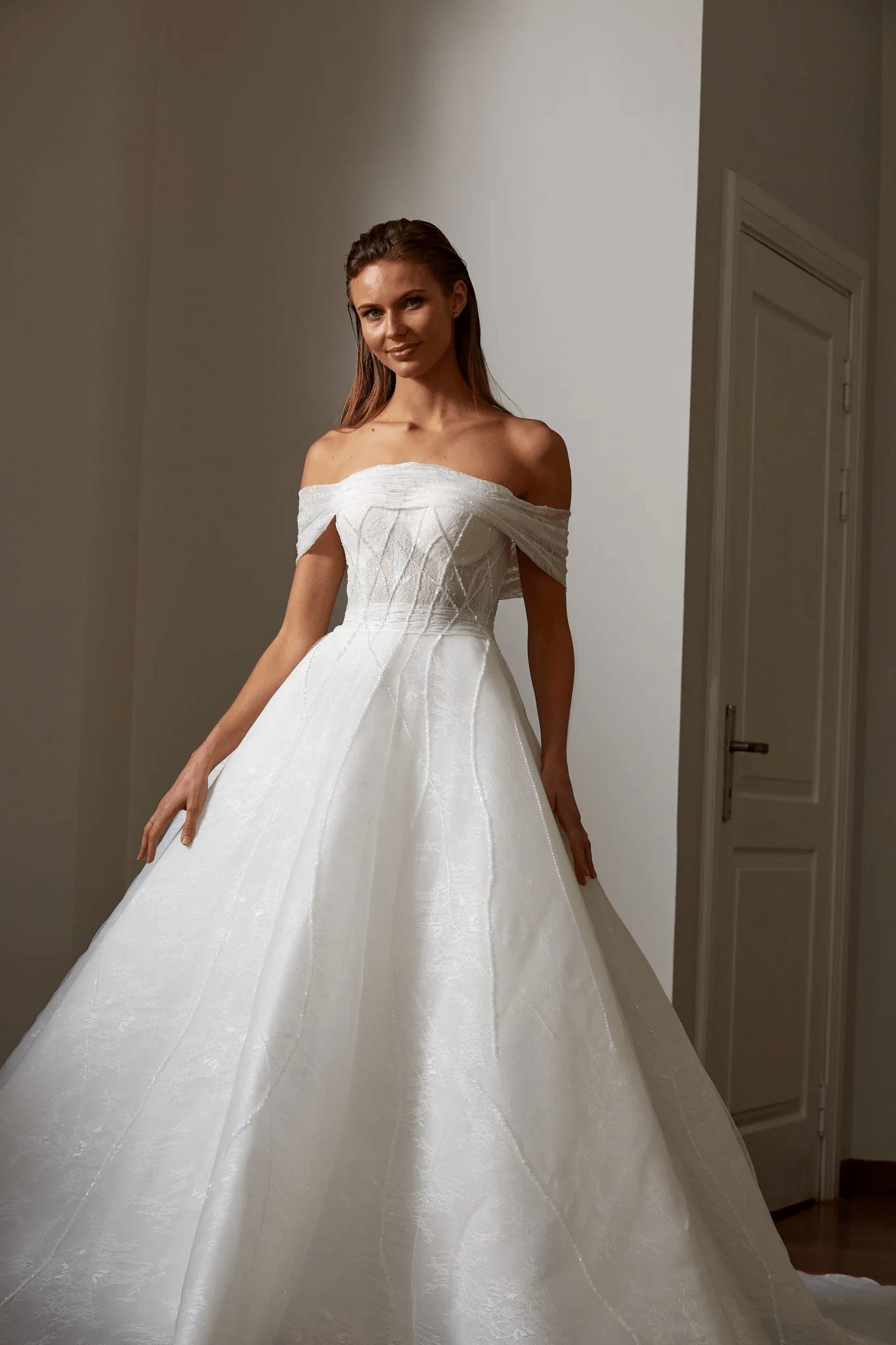 MODEL 20384 – AKAY