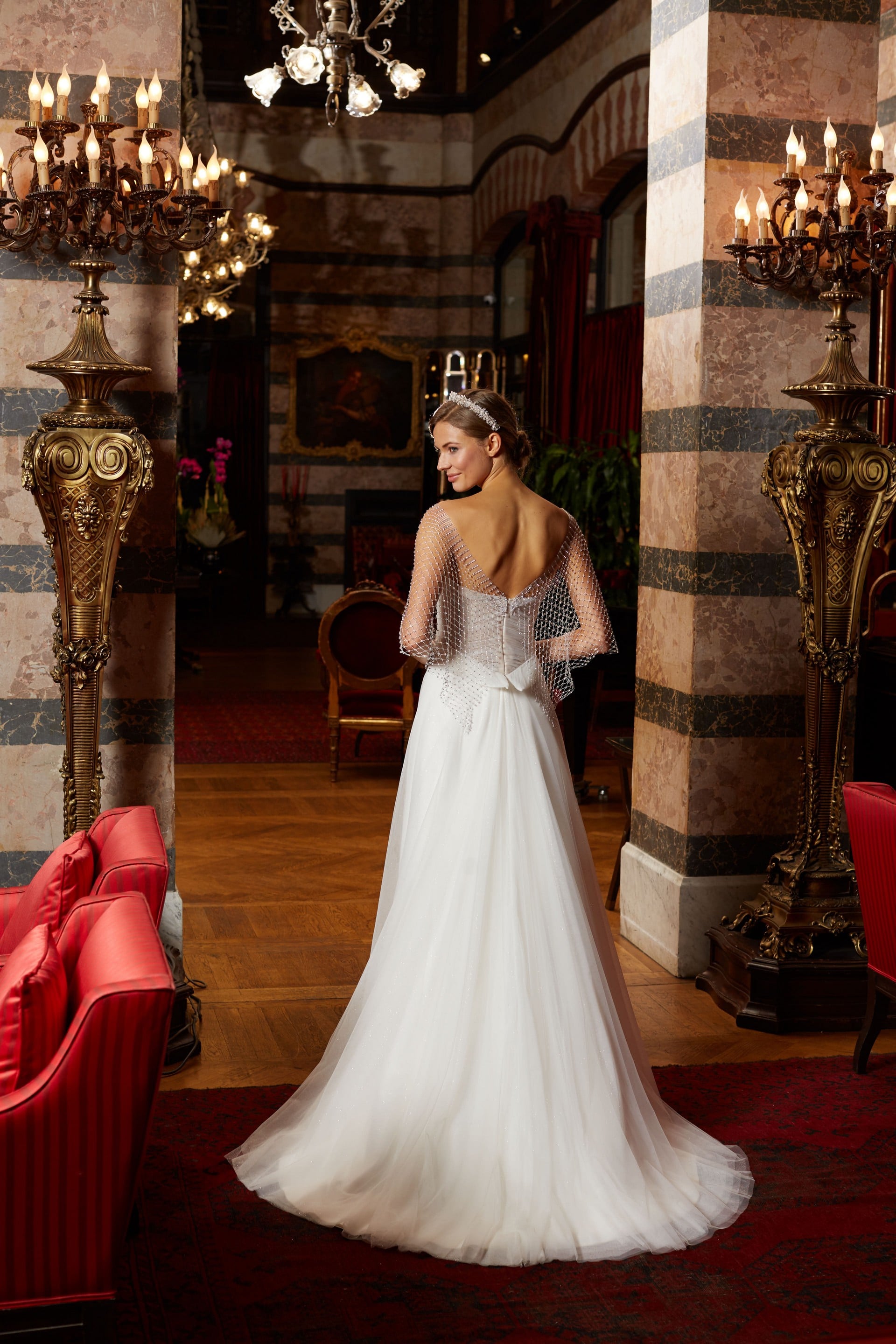 MODEL 20357 – AKAY